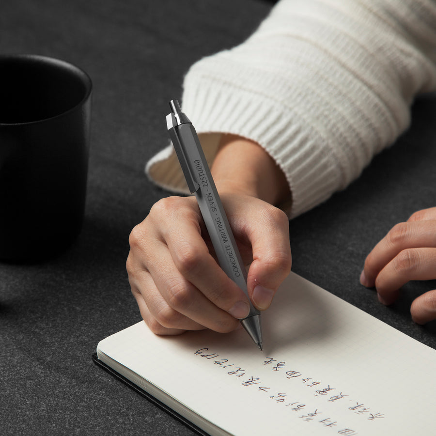 Seven Ballpoint Pen – 22STUDIO